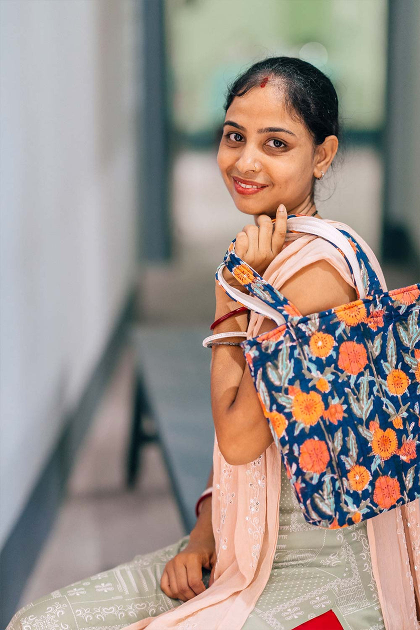 Yafe a social business of women in Kolkata, India. Stitching Beautiful